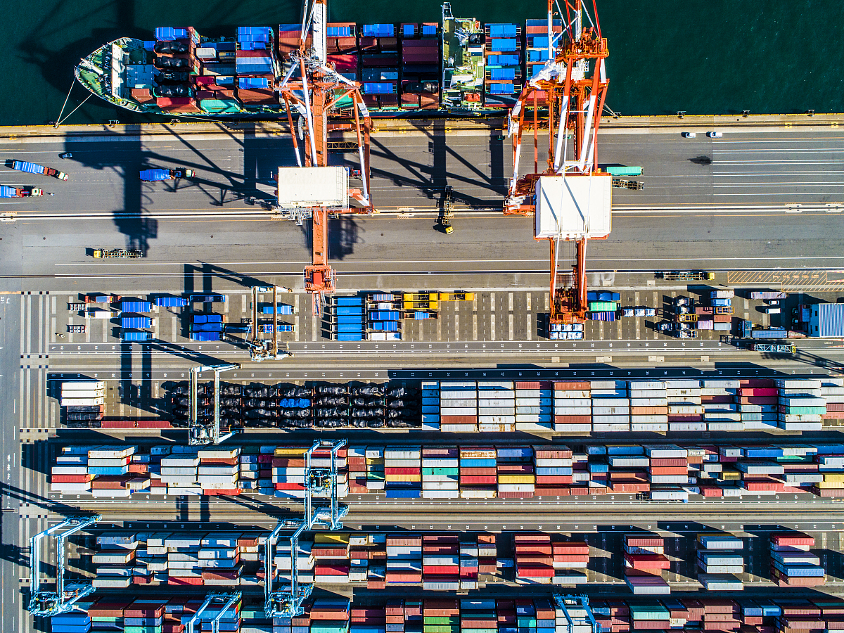 Balancing Flow and Capacity: warehouse dock layout optimization for ...