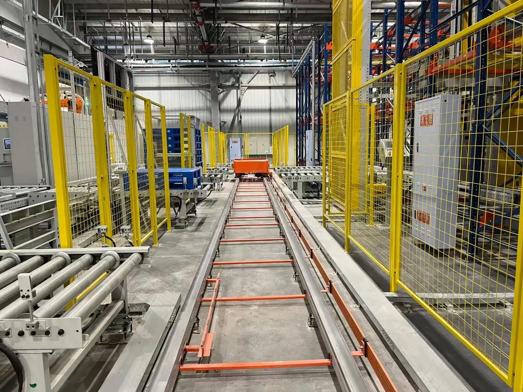 When the Line Hums: robotic case picking in busy DCs | SmartLoadingHub